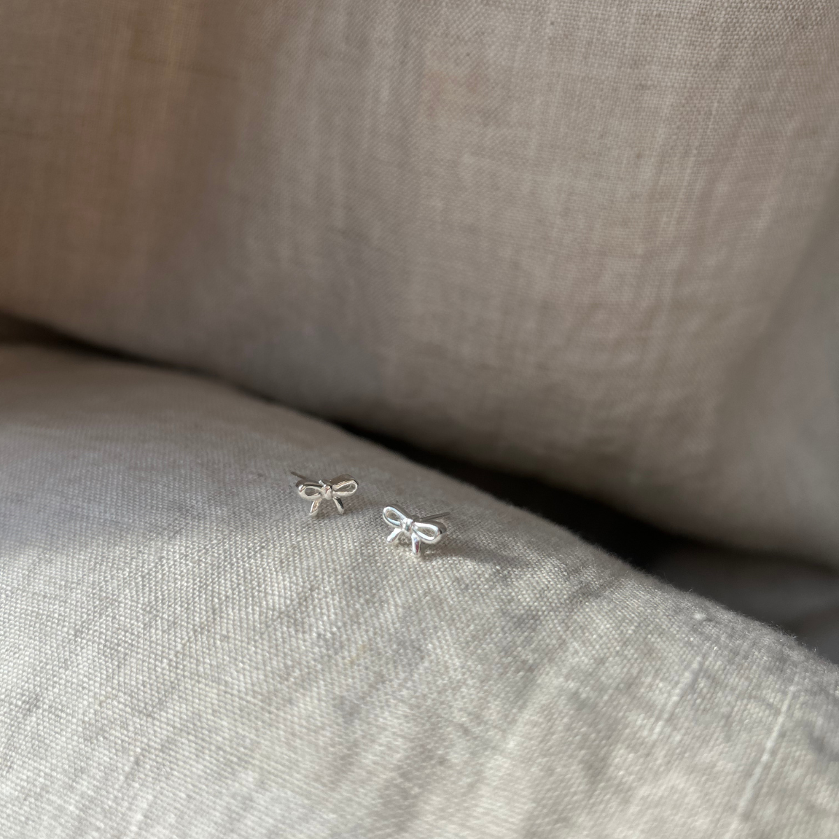 Ella Mini Bow Studs – BRYONY BEL.
