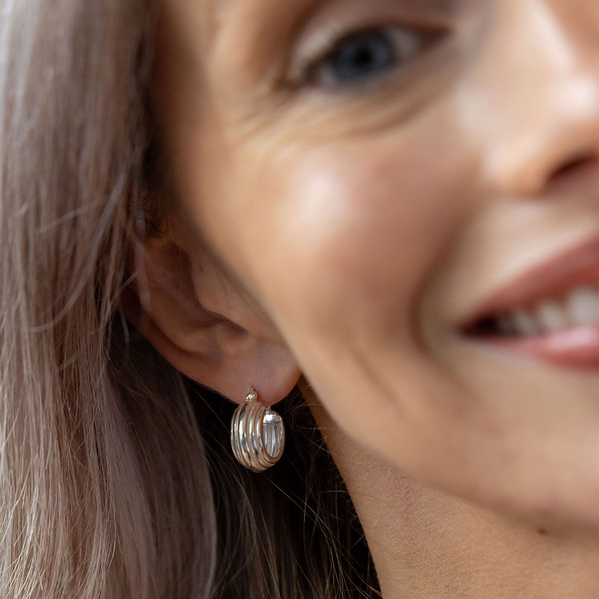 Maeve Chunky Ridge Hoop Earrings in Sterling Silver – BRYONY BEL.